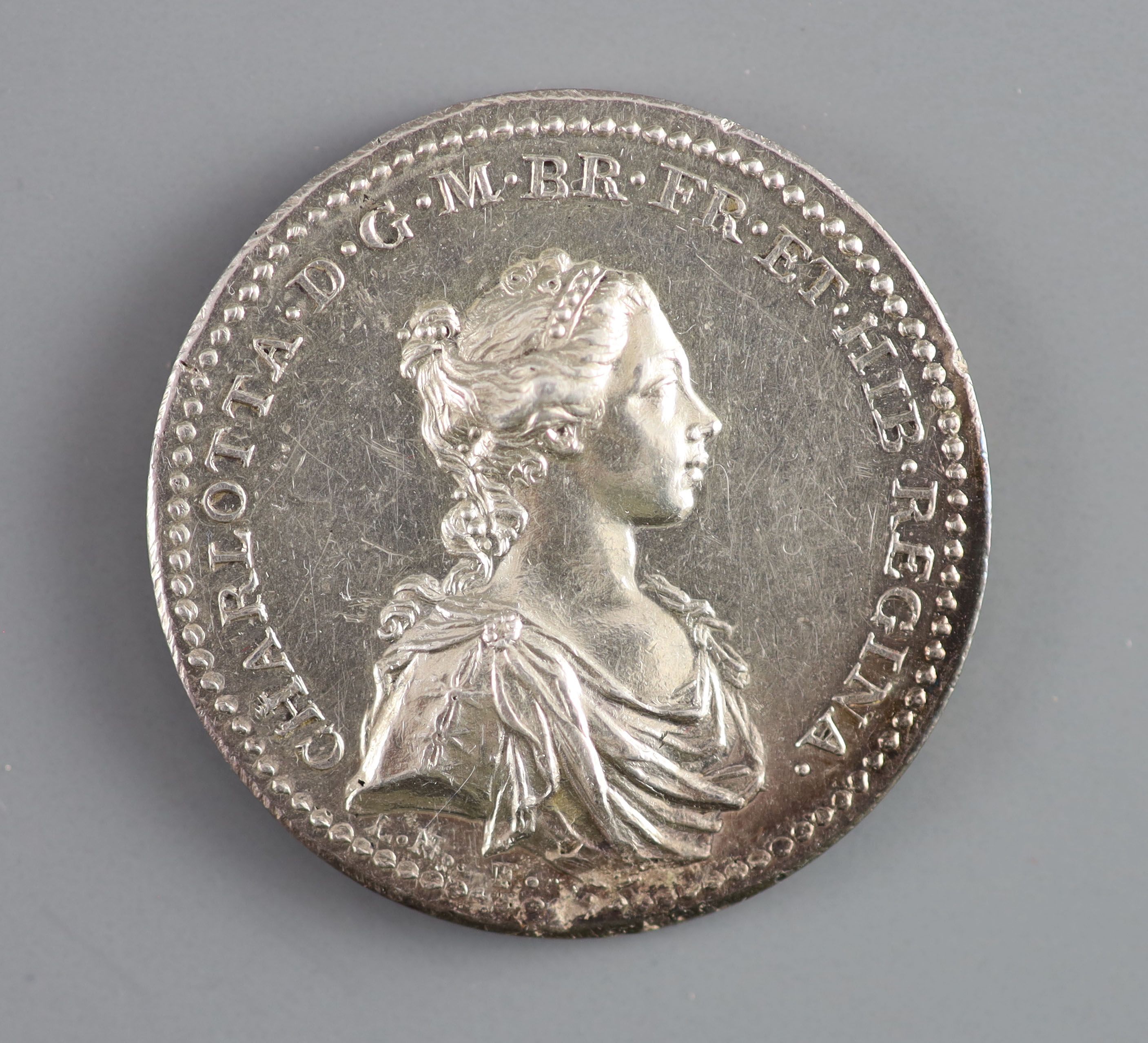 British Medals, George III: Queen - Auktionen & Preisarchiv
